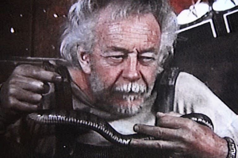 Fangs (1974) - Moria